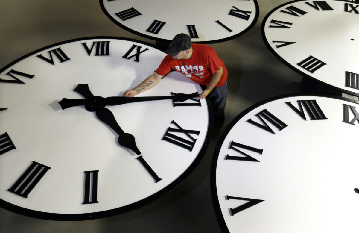 A nonbinding referendum on DST is a waste of Utahns’ time | News ...